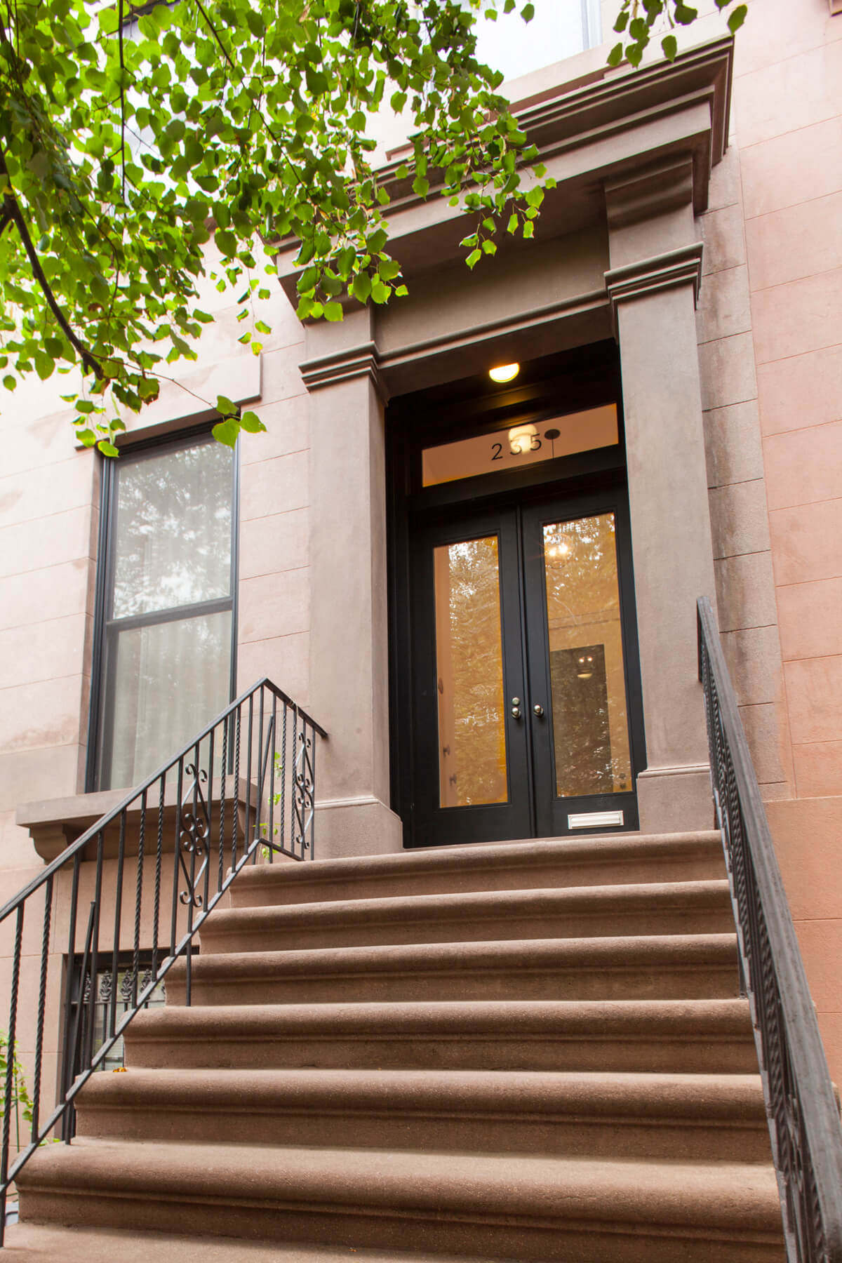 Carroll Gardens Townhouse by Delson or Sherman Architects